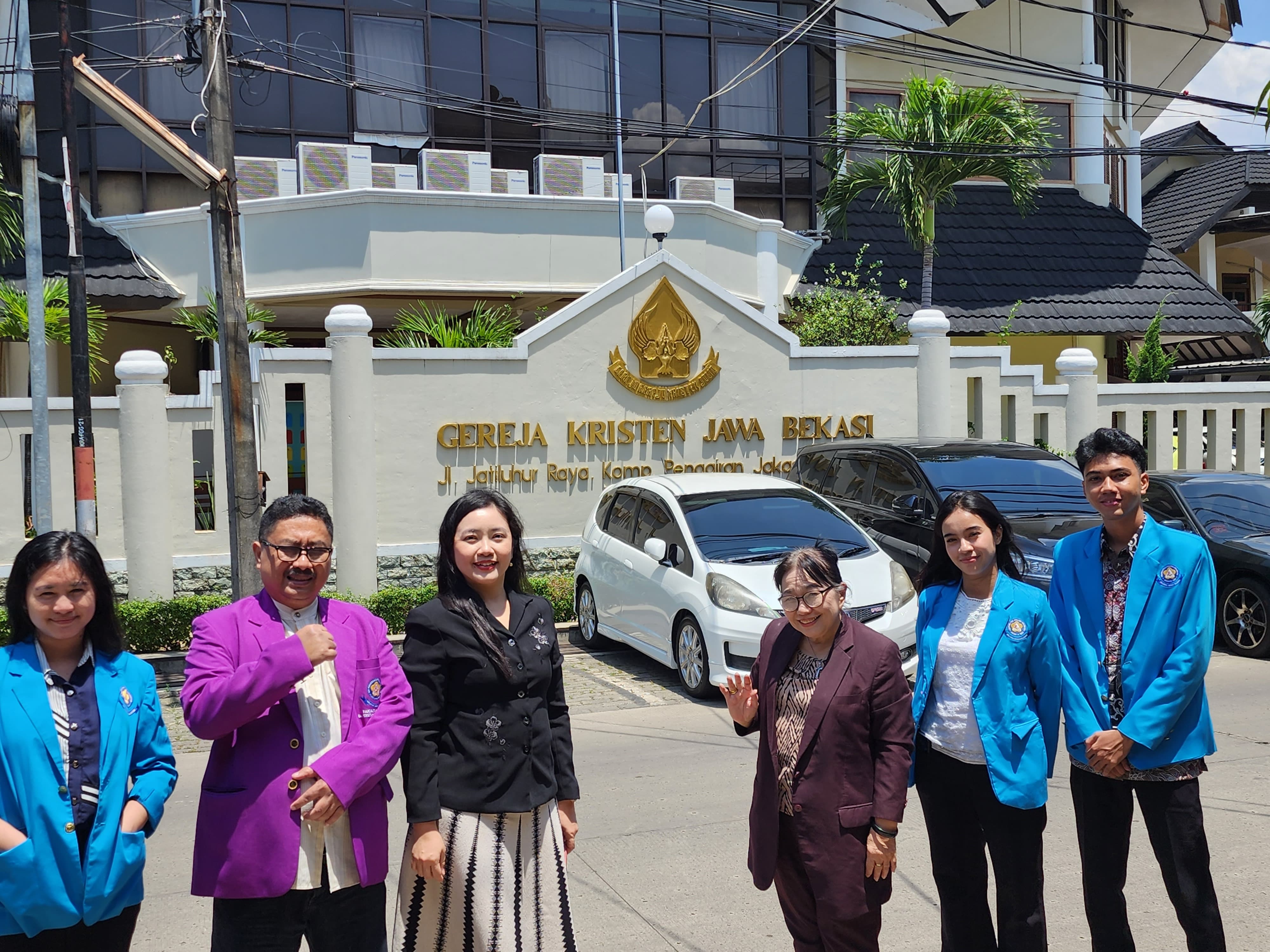 Tingkatkan Kesejahteraan Pemuda Usia Pra-Nikah, UKI Berikan Edukasi ...