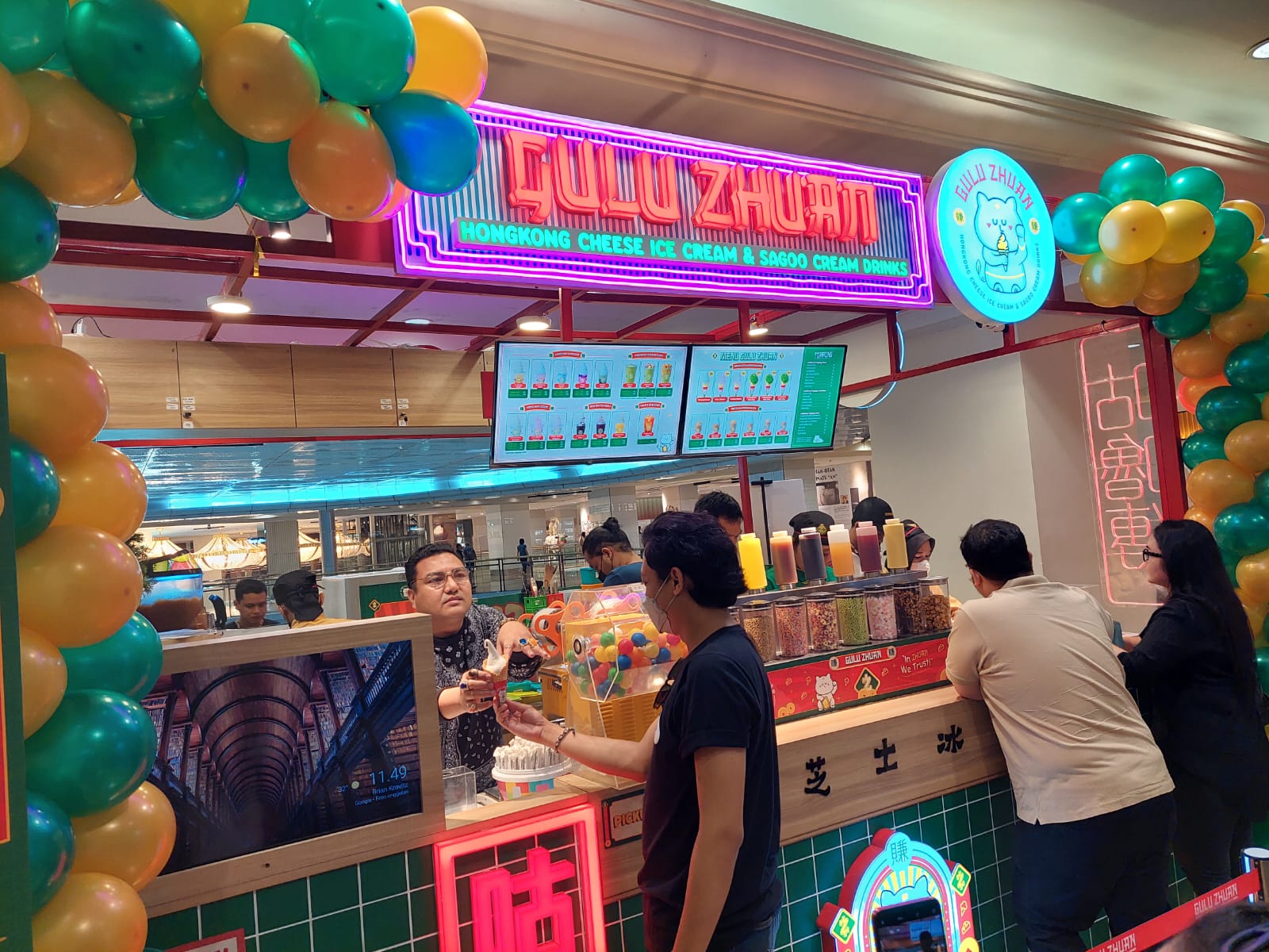 Gulu Zhuan, Cheese Ice Cream And Sagoo Cream Drinks Dari Hongkong Pertama Di Indonesia ...