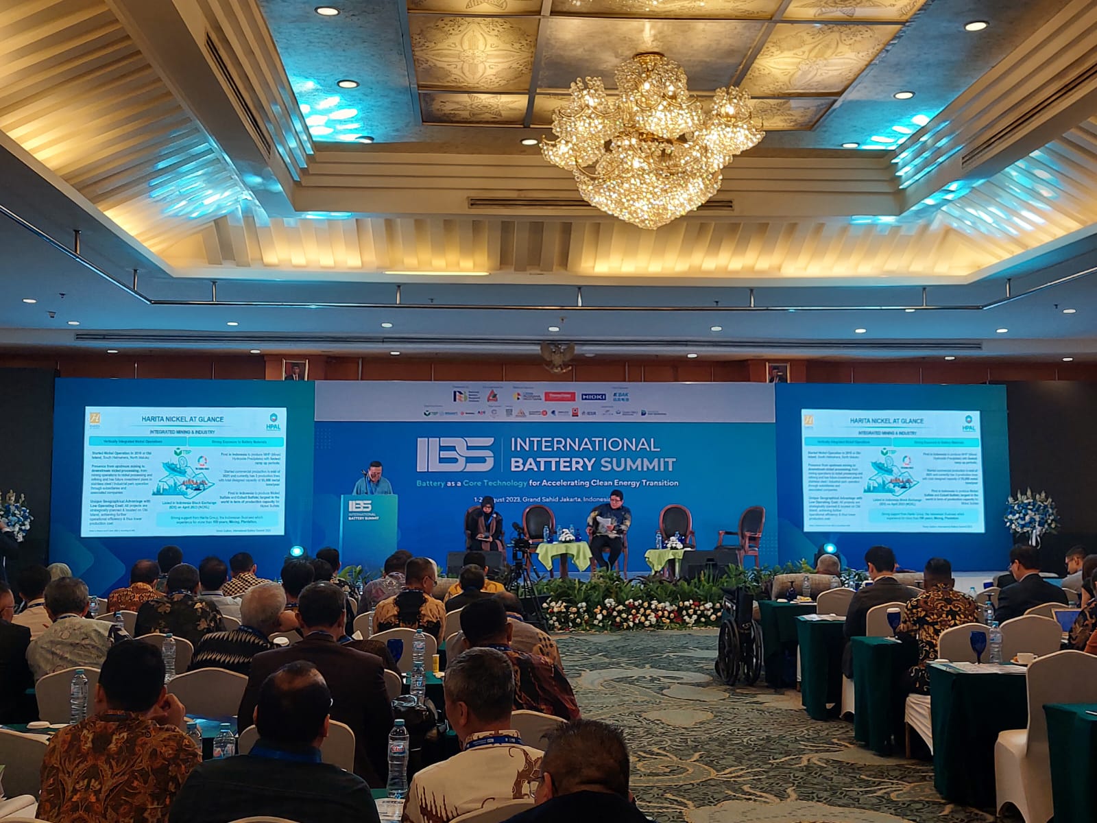 IBS 2023 Optimis Indonesia 5 Tahun Kedepan Jadi Raja Baterai Dunia | Mnctrijaya.com