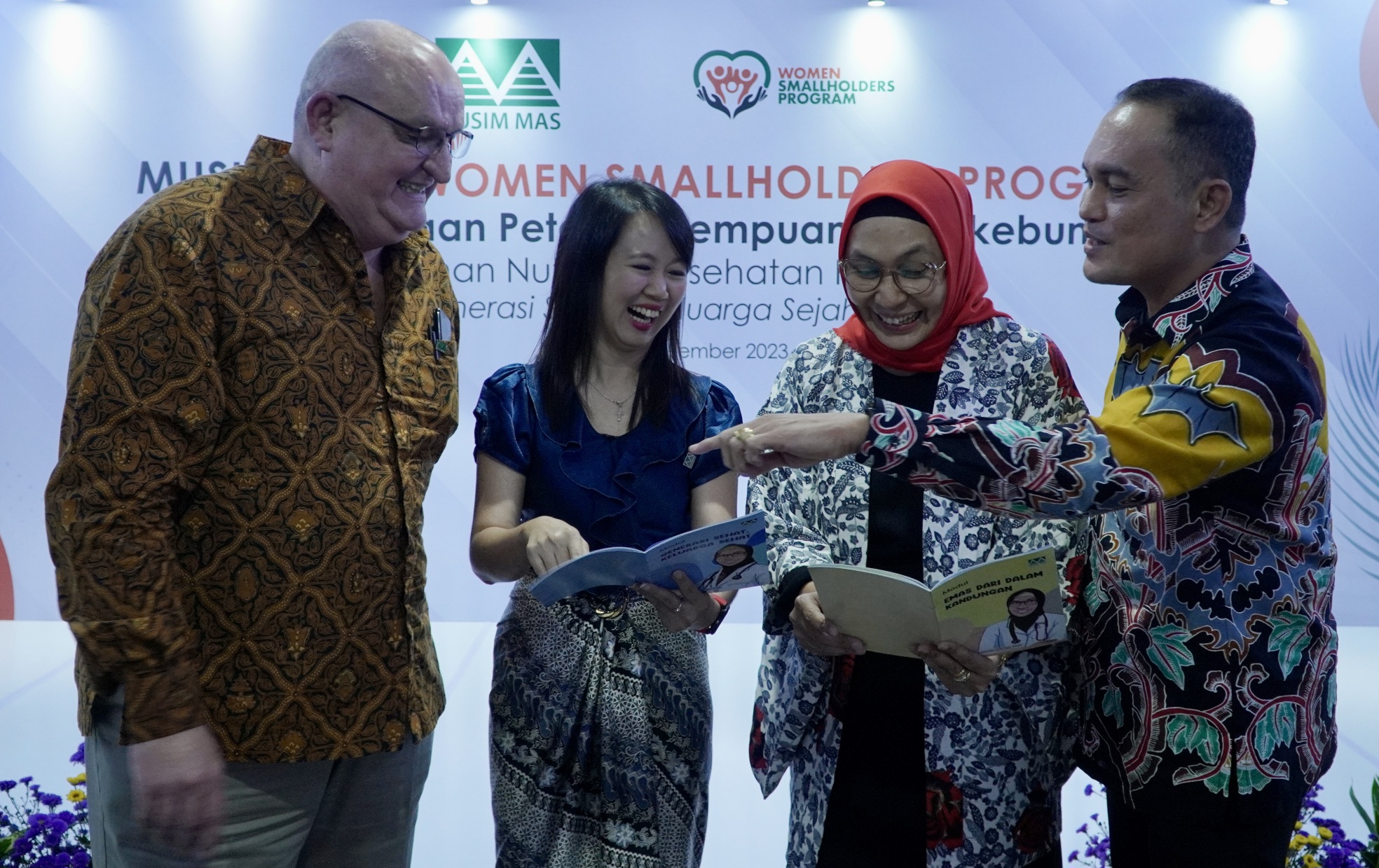 Musim Mas Women Smallholders Program, Berdayakan Petani Perempuan dan ...