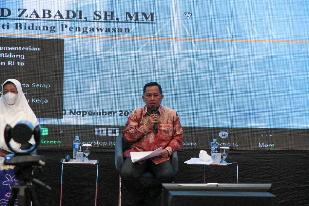 UU Ciptaker Merupakan Terobosan Hukum Bagi Kemudahan dan Perlindungan KUMKM | Mnctrijaya.com