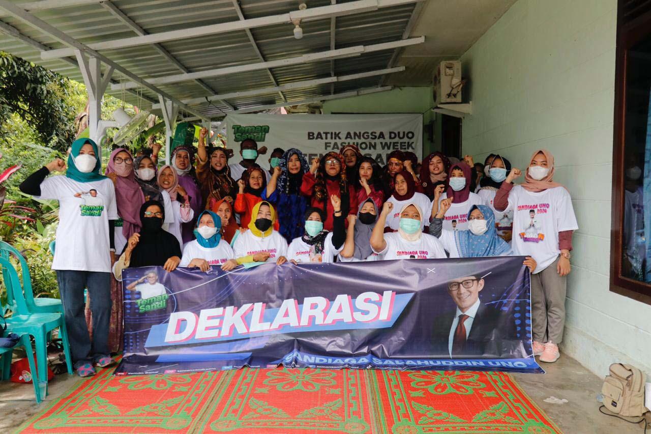 Deklarasi Relawan Jambi awali Ajang Fashion Show Batik Angso Duo ...