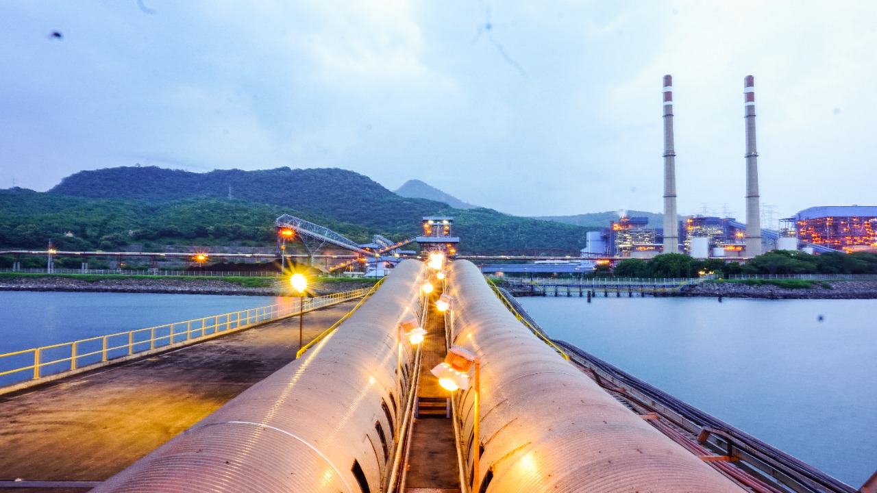 Efisiensi Pengelolaan PLTU, PJB Mergerkan Beberapa Unit di Paiton | Mnctrijaya.com