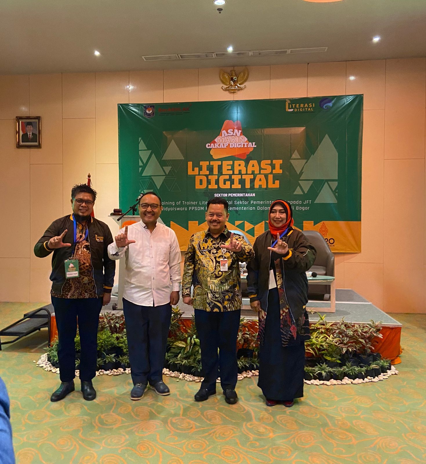 ASN Makin Cakap Digital Literasi Digital Digelar Untuk Sektor Pemerintahan | Mnctrijaya.com