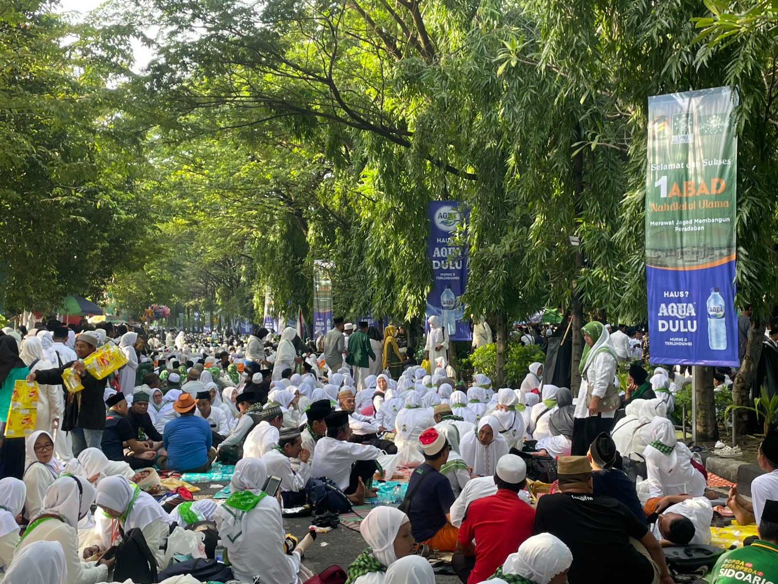 100 Ribu Botol Aqua Gratis Ikut Meriahkan Peringatan Satu Abad NU ...