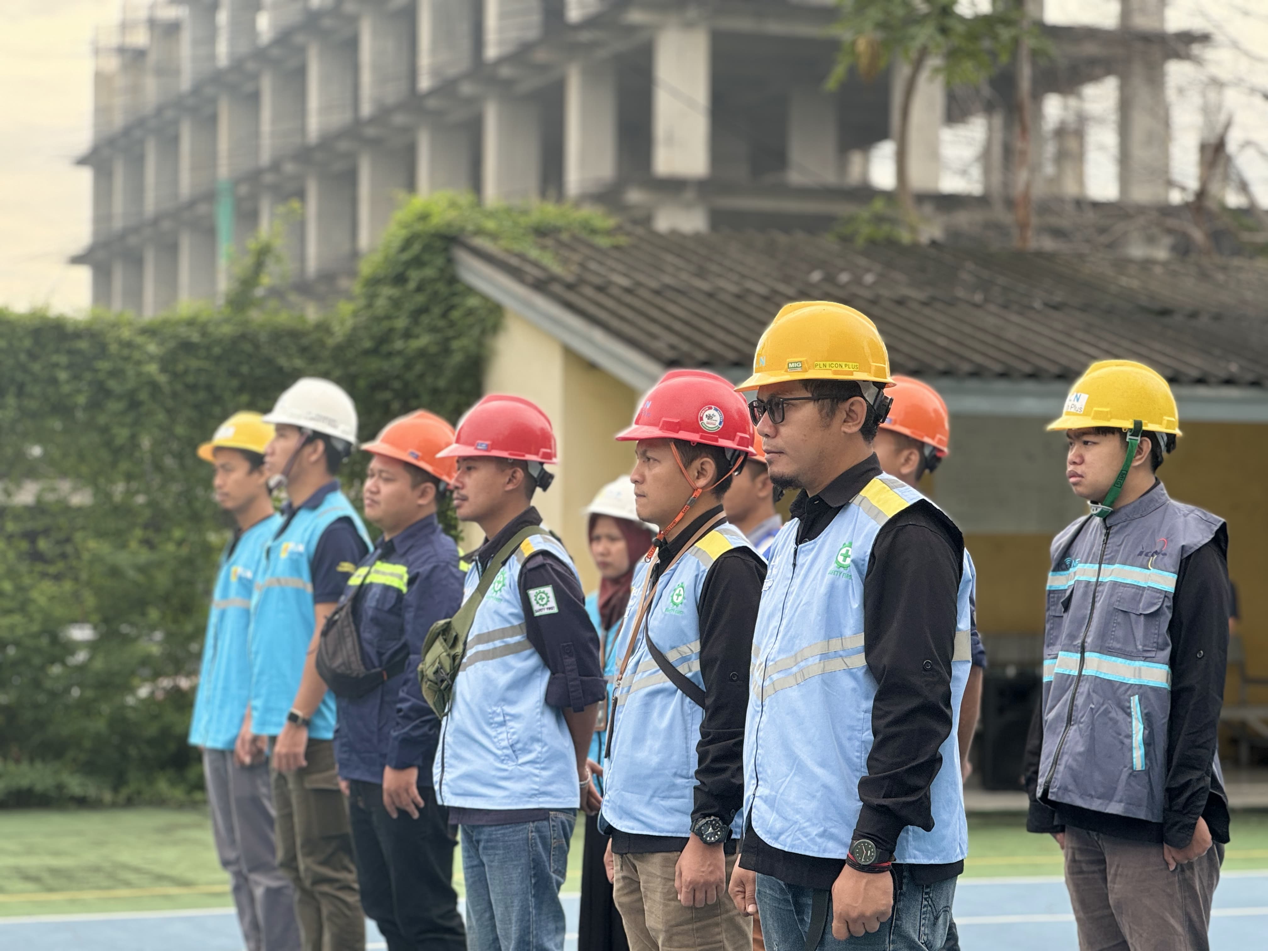 PLN Icon Plus Regional Jawa Bagian Tengah Gelar Apel Siaga Pemilu 2024 ...