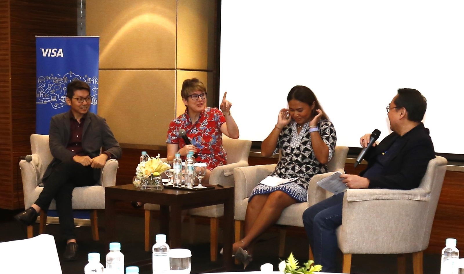 Visa Foundation Bantu Tingkatkan Lebih Dari Empat Juta UKM | Mnctrijaya.com