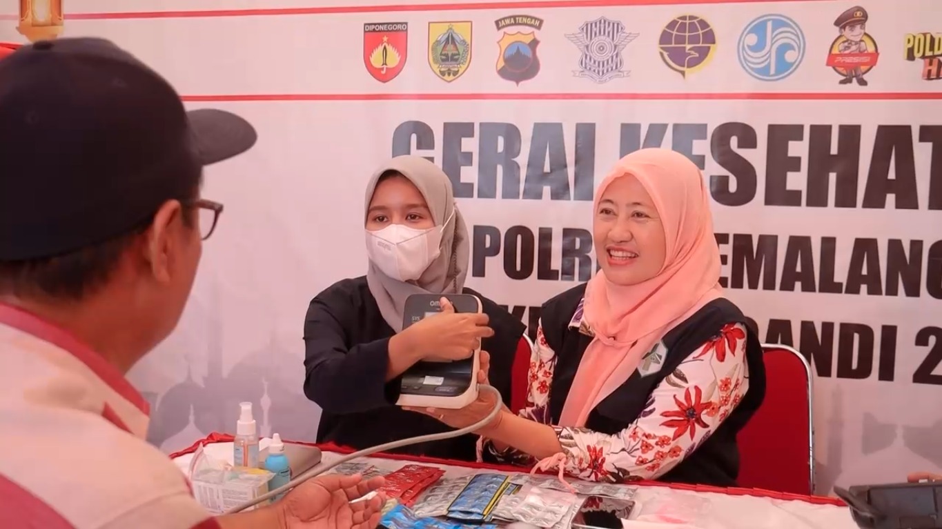 Pos Terpadu, Wujud Sinergitas TNI-Polri Layani Masyarakat Selama Arus Mudik 2024 | Mnctrijaya.com