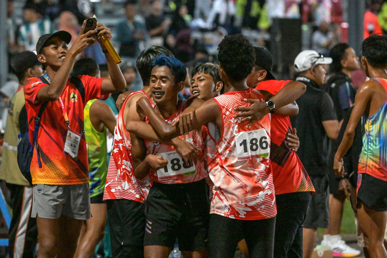 Jateng di Ambang Juara Umum PEPARNAS XVII, Unggul 35 Medali Emas dari Jabar | Mnctrijaya.com