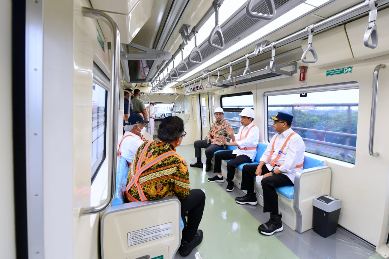 Jajal LRT Jabodebek, Presiden: Sangat Cepat dan Tanpa Masinis ...