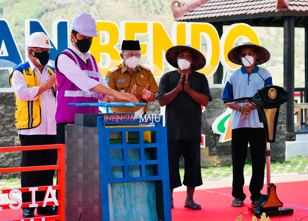 Presiden Jokowi Resmikan Bendungan Bendo | Mnctrijaya.com