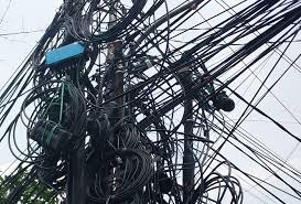 Kabel Semrawut di Tiang-Tiang Jakarta Dururat untuk Segera Dibenahi ...