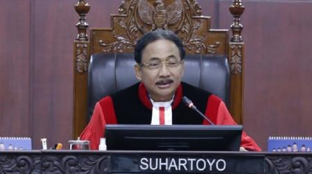 MK Hapus Ambang Batas 20 Persen, Semua Parpol Bisa Punya Capres Sendiri | Mnctrijaya.com