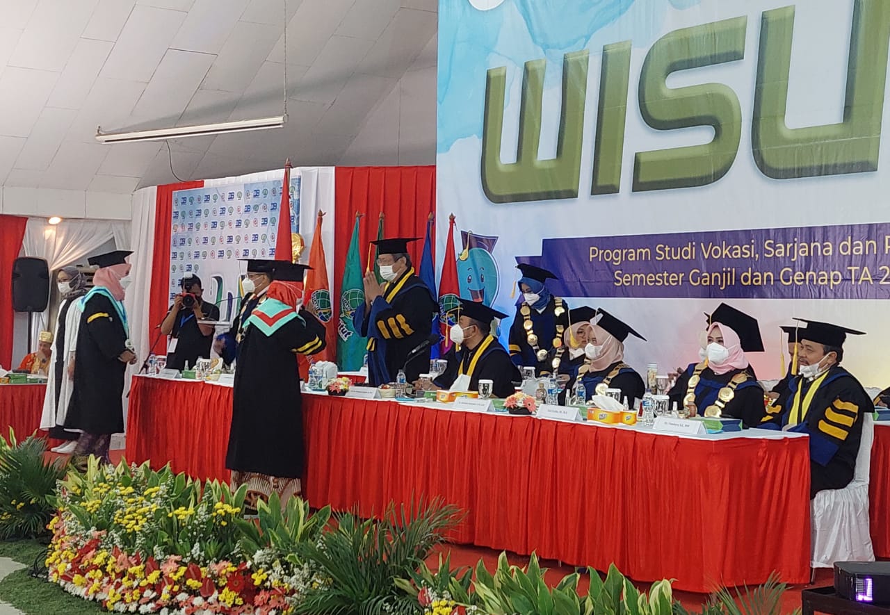 Kobarkan Semangat Sumpah Pemuda, Institut STIAMI Wisuda 1411 Lulusan ...